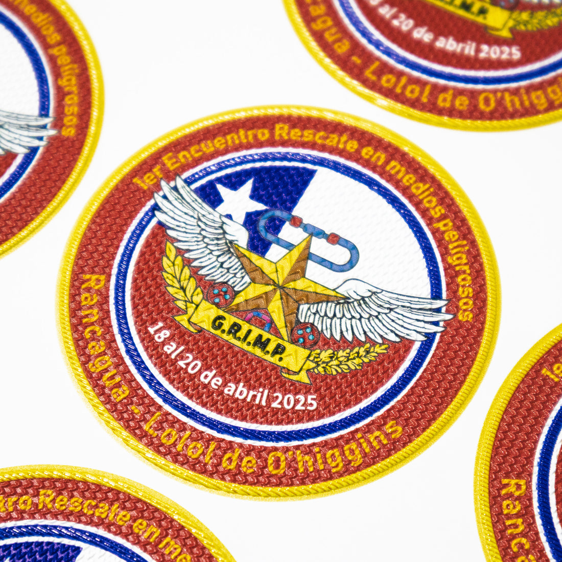 Insignias Texturizadas 58x70 cm en Vinilo UV Personalizado – TAGO